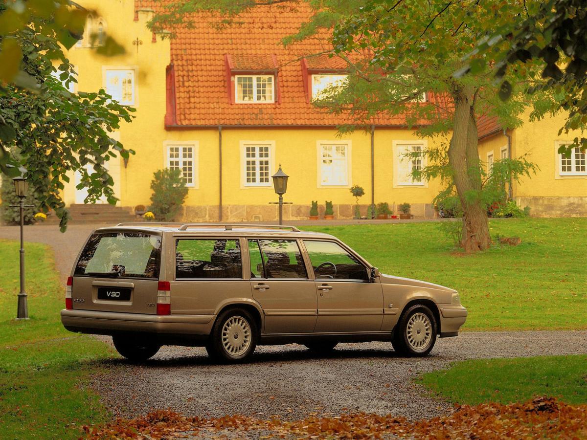 Volvo V90 technical specifications and fuel economy